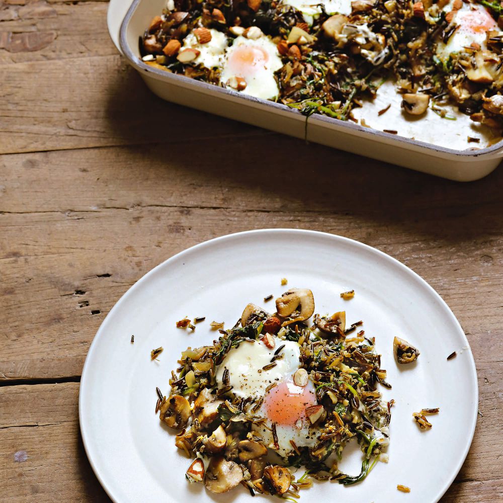 Shakshuka met champignons en zwarte rijst - recept - okoko recepten
