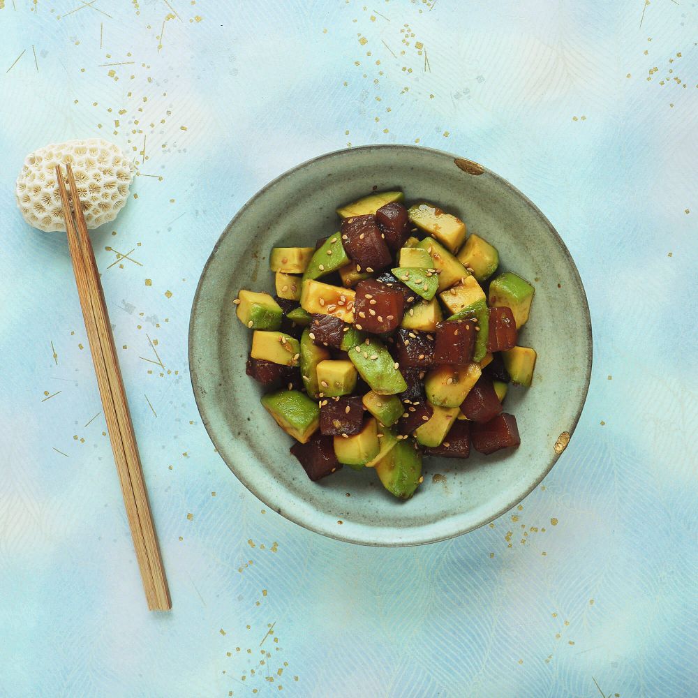 Poké met verse tonijn en avocado - recept - okoko recepten