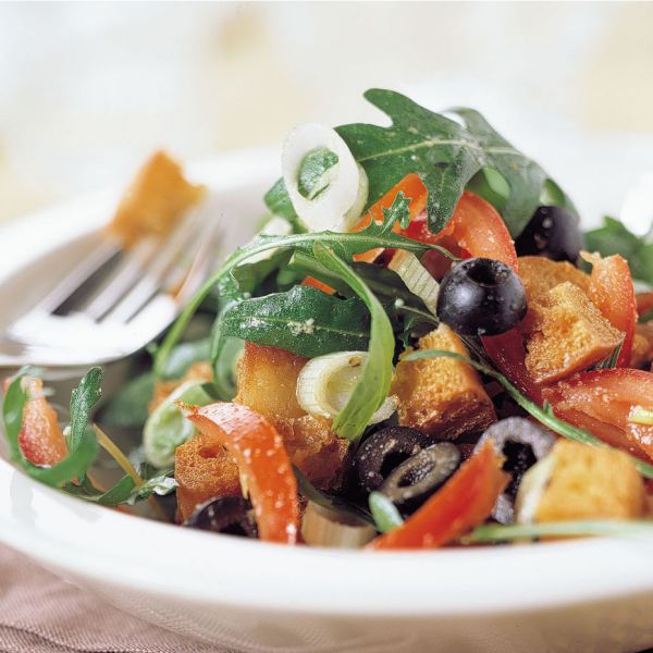 Italiaanse broodsalade - recept - okoko recepten