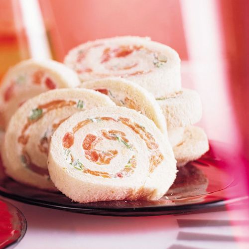 Sandwich-rolletjes met gerookte zalm - recept - okoko recepten Sandwich-rolletjes met gerookte zalm - recept - okoko recepten